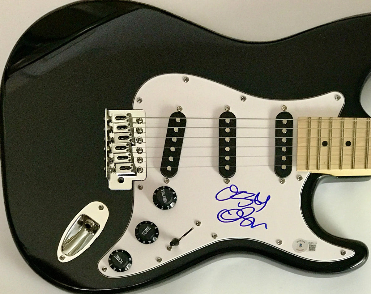 Signed Instruments – MusicGoldmine.com