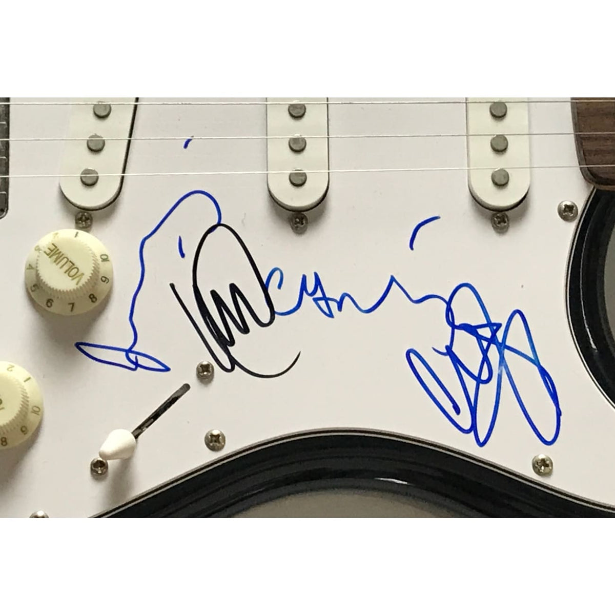 musicgoldmine.com - Coldplay Full Group Signed Guitar w/Epperson LOA ...