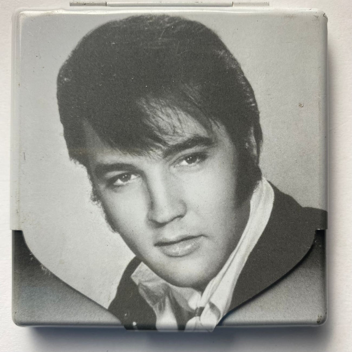 musicgoldmine.com - Elvis Presley Case with Cigarette Papers Vintage ...